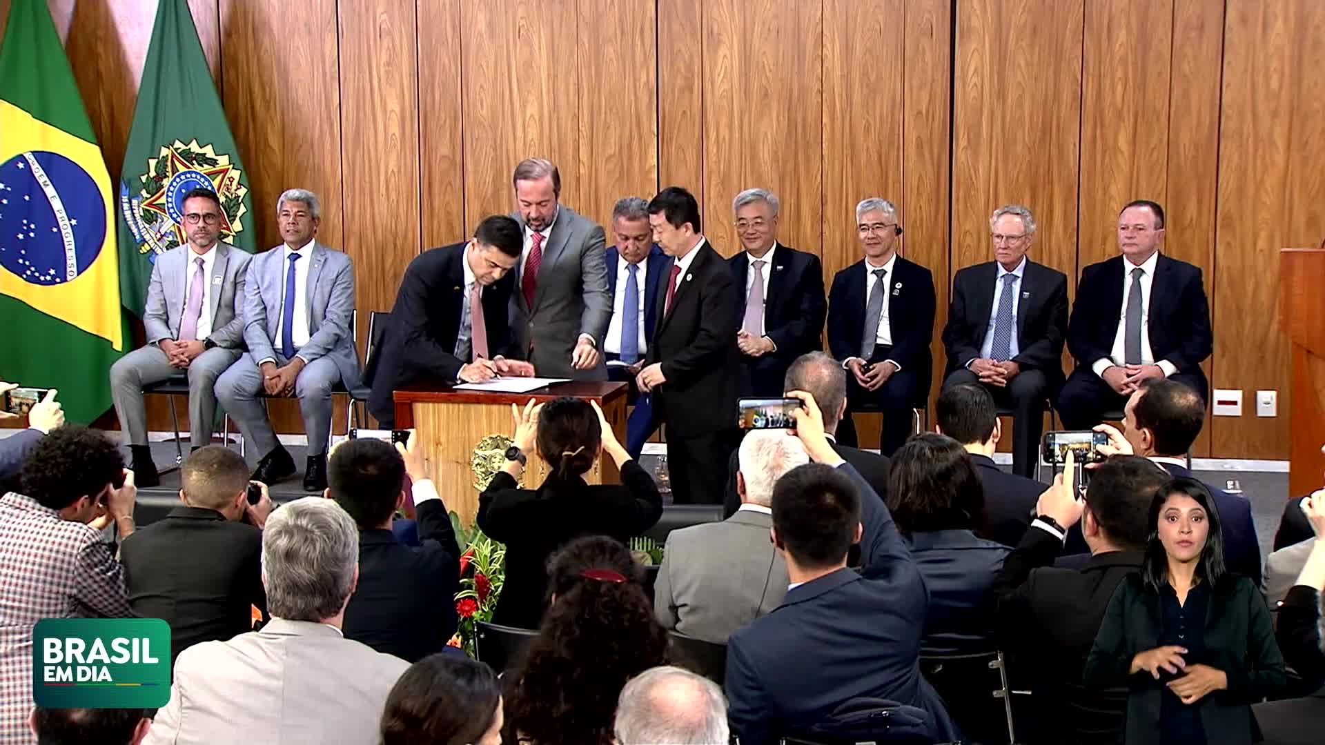 Brasil em Dia - 03/04/24 - Completo — Canal Gov